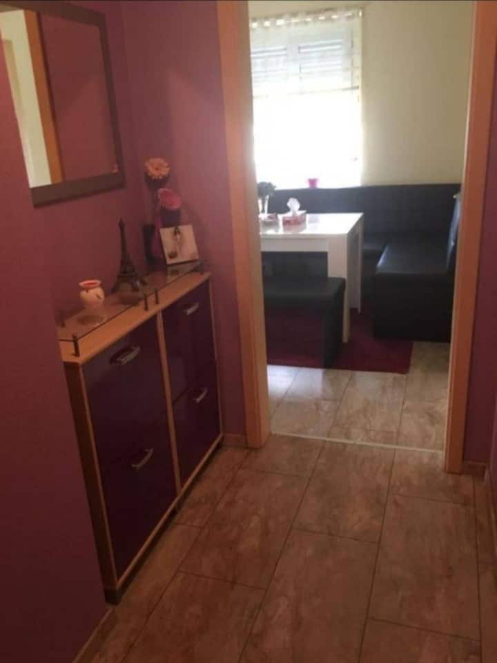 Eine Charmante 3-zimmer Wohnung - Augsburg