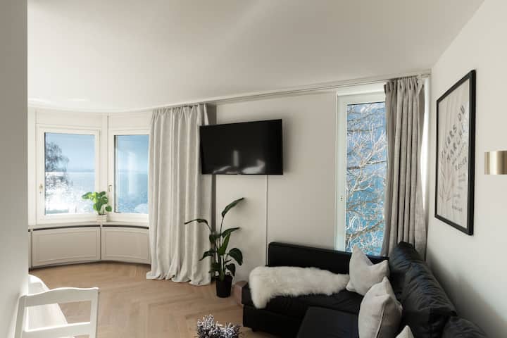 Exklusives Villa Apartment Mit Privatem Seezugang - Morschach