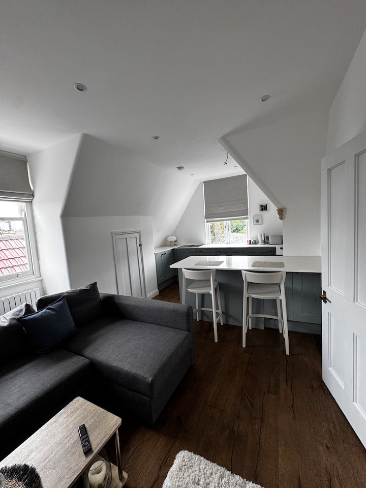 Cozy, Chic & Oh-so-comfortable - City of London