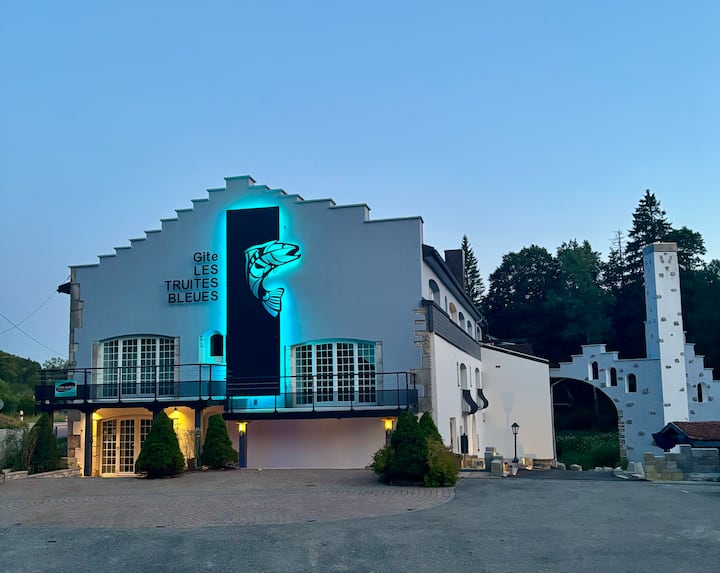 Gîte Des Truites Bleues - Doucier