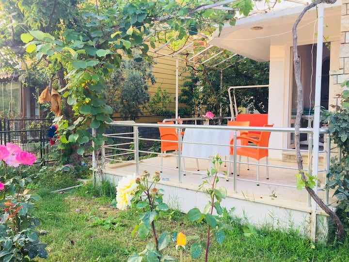 Baykal Villa Plaja 1 Dk .3 Katli Villa 15 Kisilik - Erdek