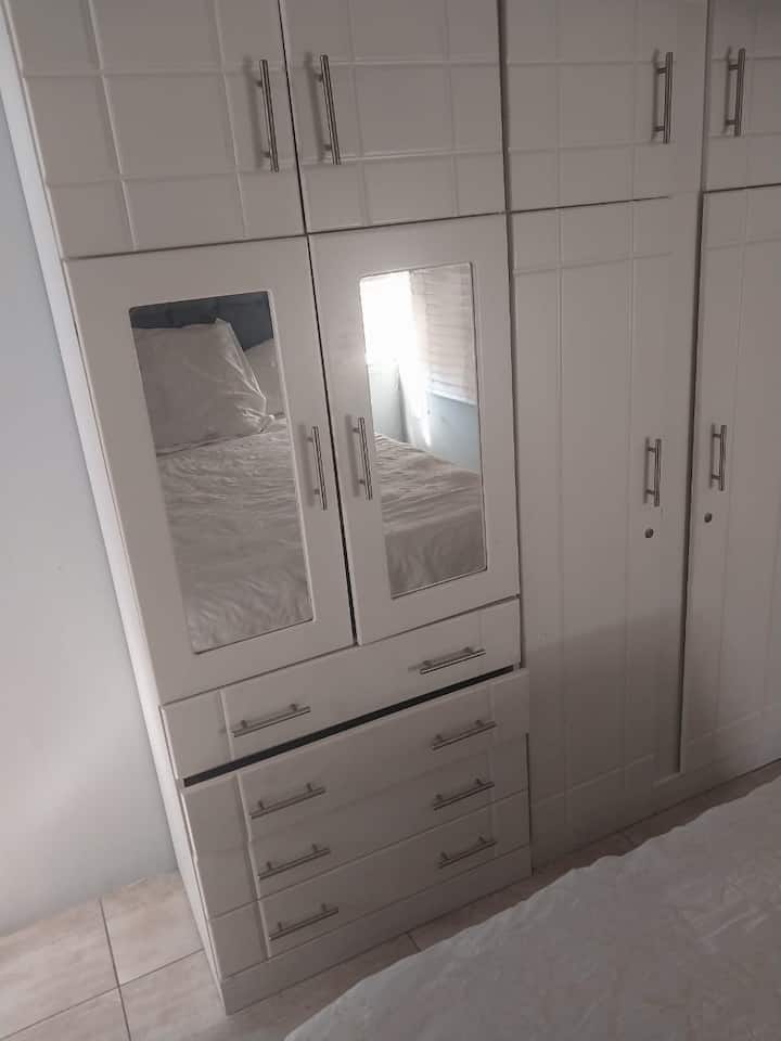 Serene 1.5-room Retreat - Pinetown