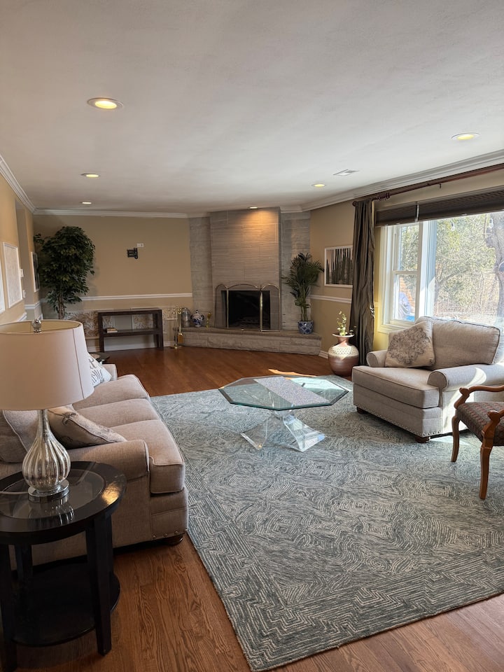 Newly Remodel House, - Gurnee, IL