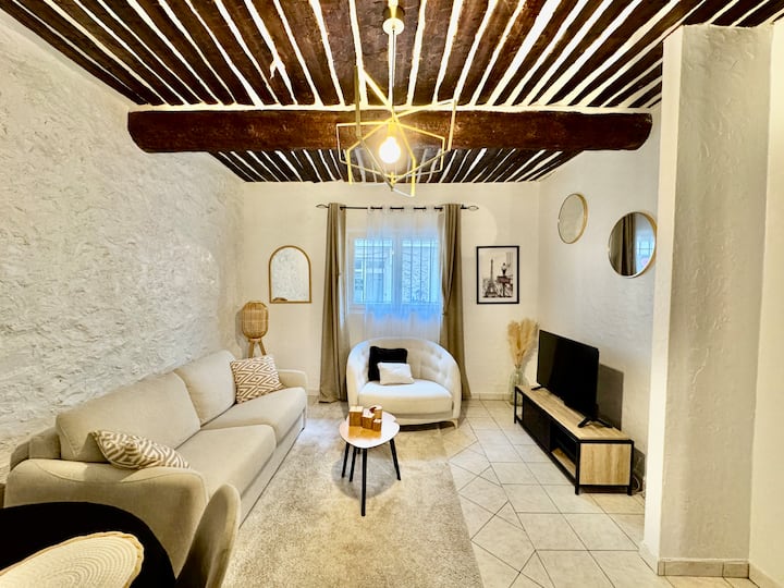 Vieil Antibes / 2p Clim • Wifi · Mer & Gare à Pied - Antibes