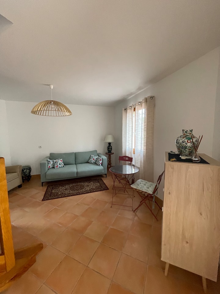 Joli Studio En Duplex - Soustons