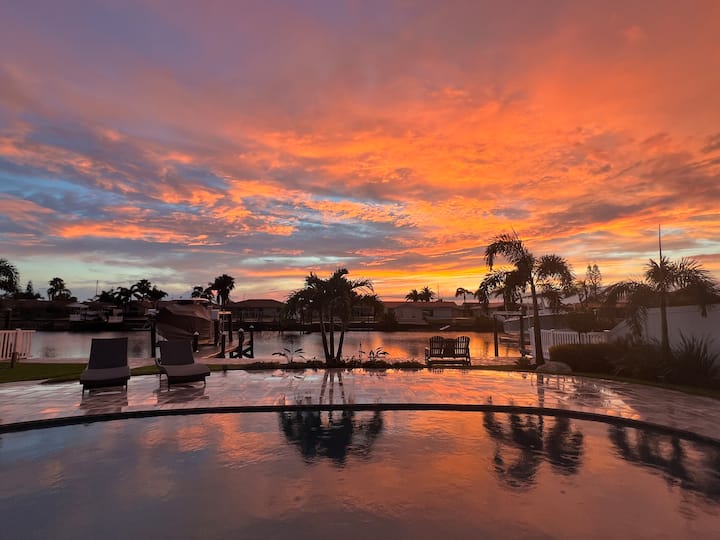 Newly Renovated -Deep Water - Gorgeous Sunsets - Holiday, FL