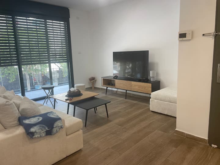 תל אביב 24/7 בניין חדש+בר משקאות+מזווה עשיר - Tel Aviv-Yafo