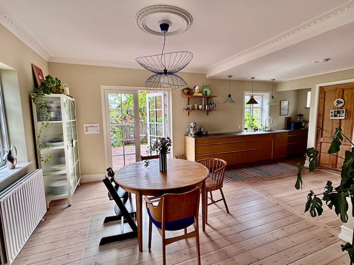 Stylish Beach Home W/ Garden - Copenhagen Airport (CPH)