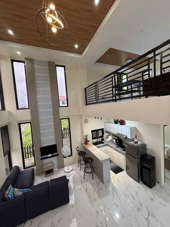 Cozy Silang Loft For Two Near Tagaytay - Amadeo