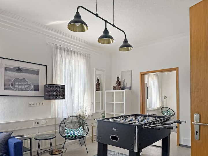 Stylische Zentrale Esslingen-wohnung – 14 Pers - Stuttgart