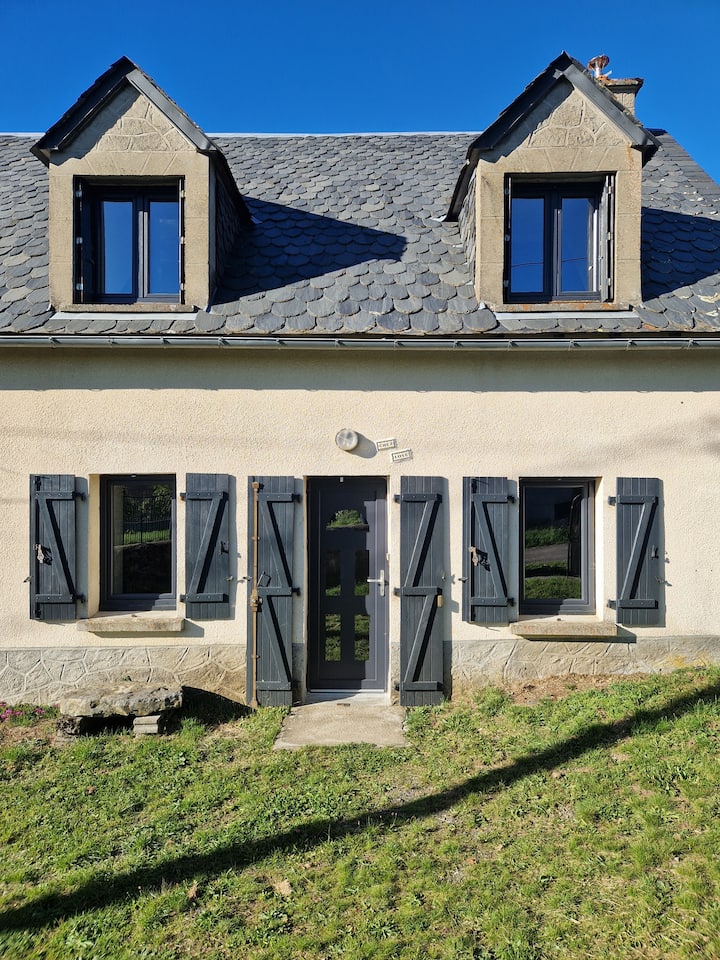 Gîte Dans Le Cézallier - Cantal