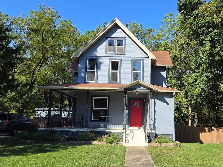 Timeless Charm, Modern Design, Historic District - Springfield, MO