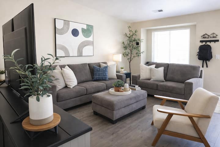 Rainy Day Retreat! Relax Near Sequoia Entrance - Three Rivers, CA