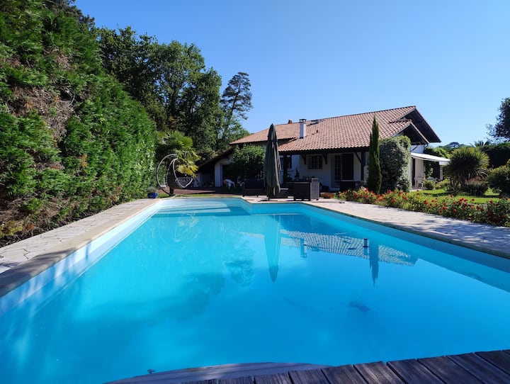Maison Familiale Jardin Piscine 4 Chambres - Biarritz