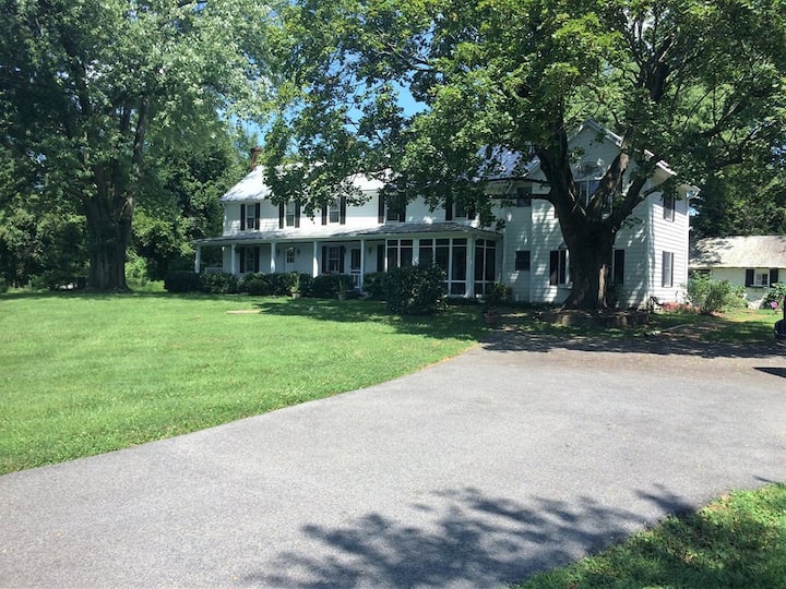 Charming, Beautiful, Large Country Home, Updated - Owings Mills, MD