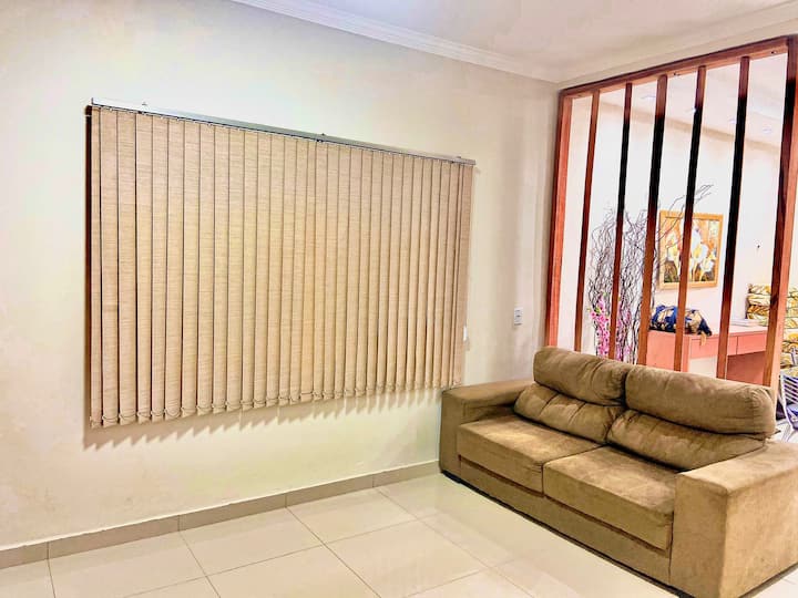 Casa C/ Piscina A 2km Do Centro E Perto Dos Clubes - Caldas Novas