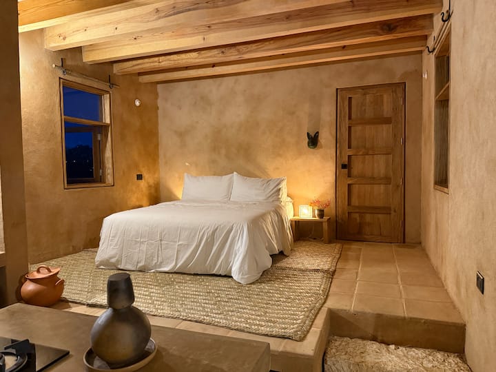 We Are Sharing Our Peaceful Beautiful Studio. - Oaxaca