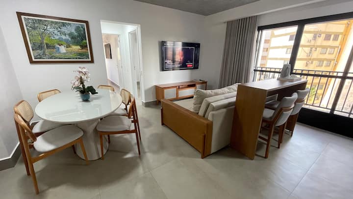 Condomínio De Luxo Moderno, 2 Suítes, 2 Garagens - Goiânia