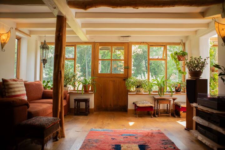 16th Century Cottage With Ancient Woodland Views - Malvern