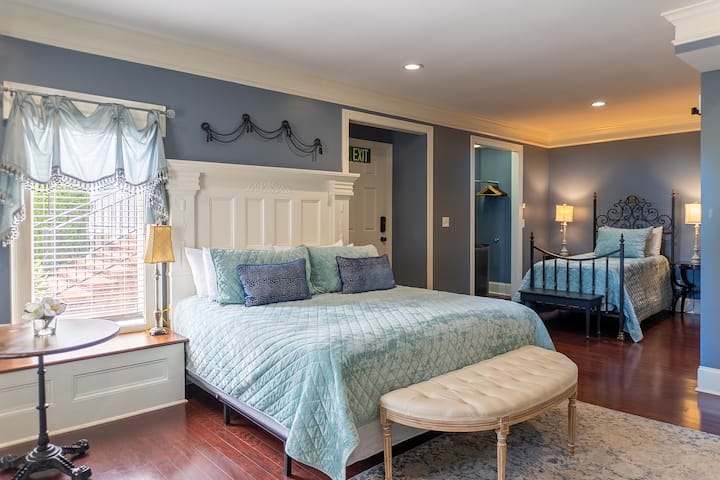 Belle Air Mansion- Carriage House 1 - Nashville, TN