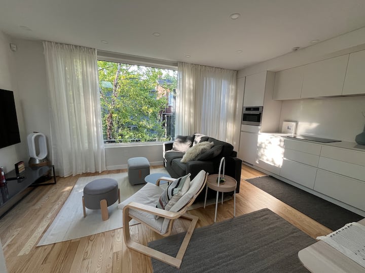 The Bedford Park Laneway House - Toronto