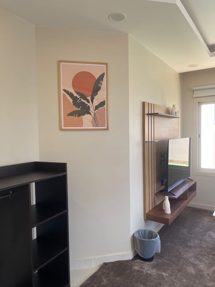Modern Studio | Self Check In - Medina