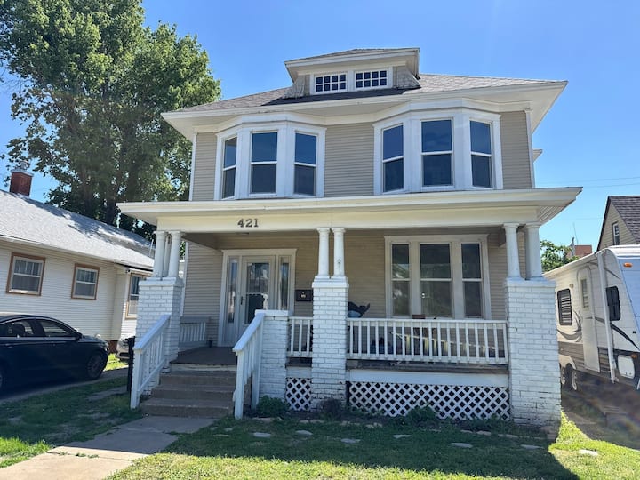 Home In Downtown Salina - Salina, KS