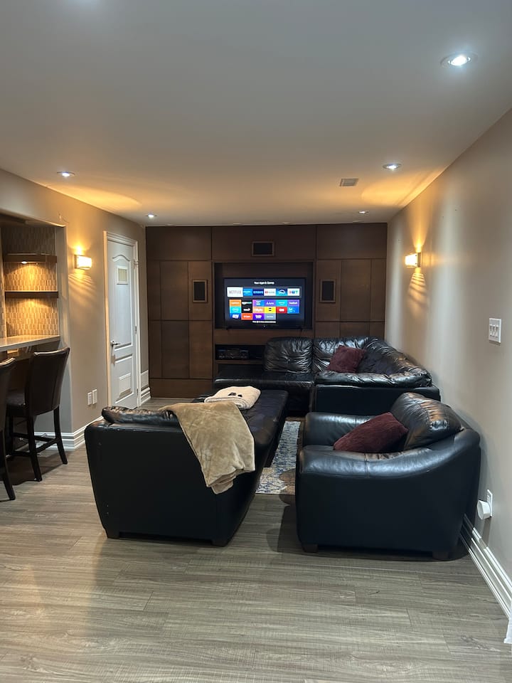 Modern Basement Apartment - Ajax