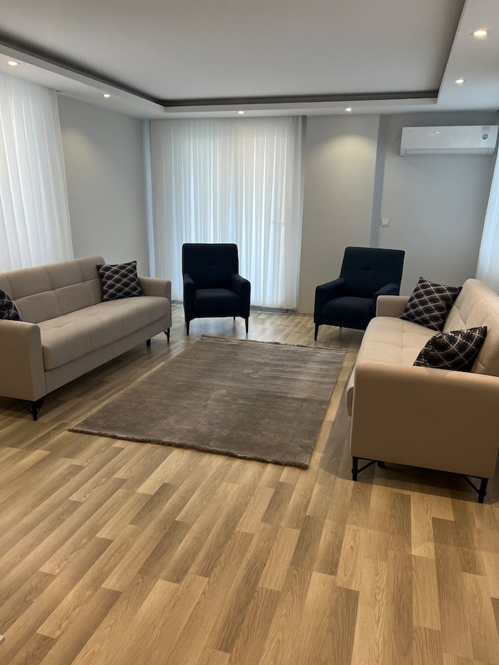 Sarımsaklı’da 3+1 Temiz Daire - Ayvalık