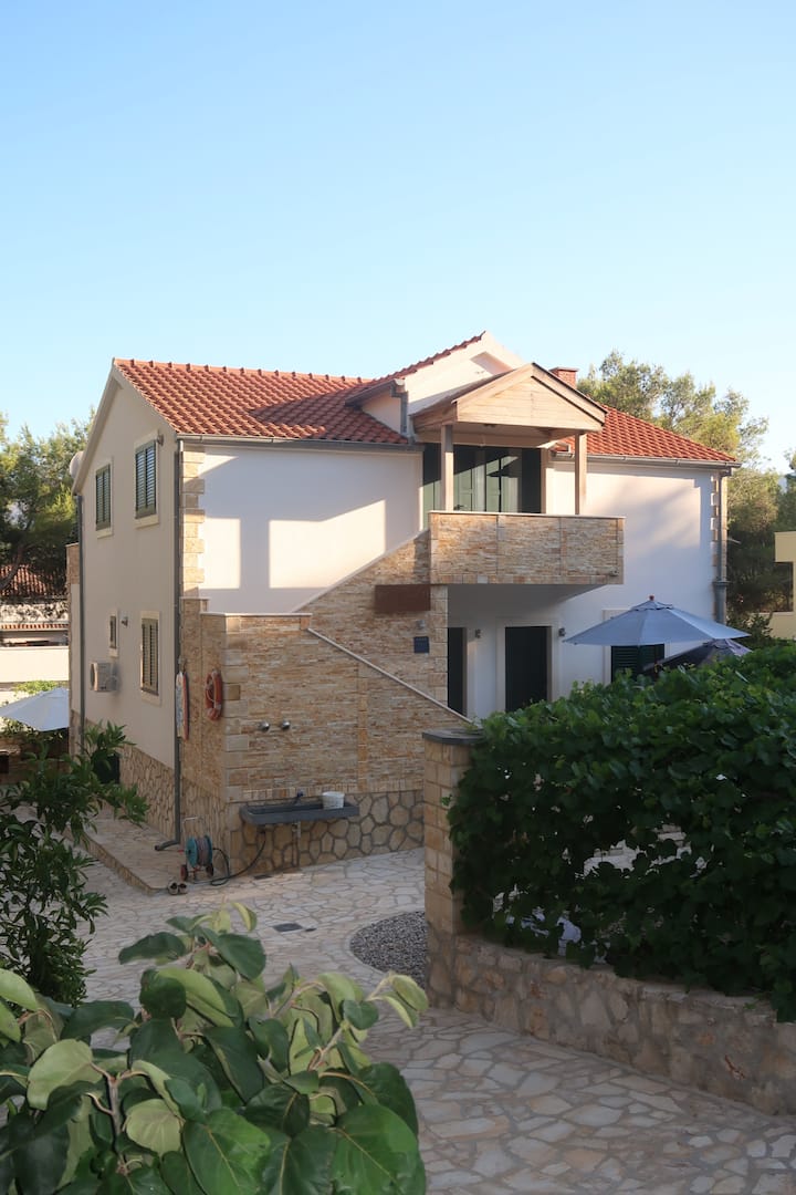 Appartment Iii - Villa Deti Vrboska - Cittavecchia