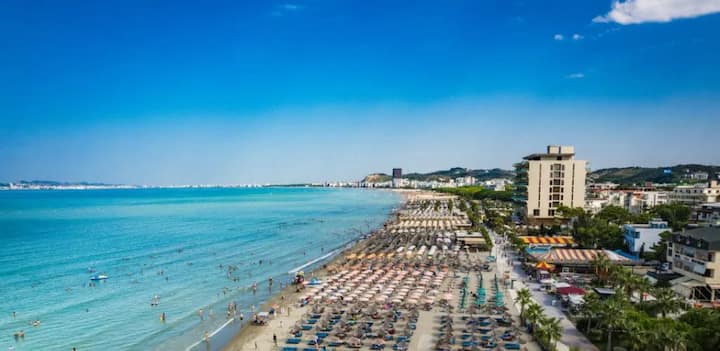 Beachside Apartment Durres, Albania - Golem