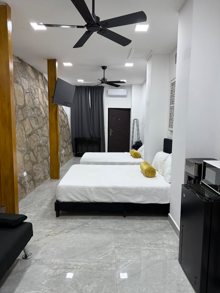 Estudio Piedra 3 Min Consulado - Nogales, AZ