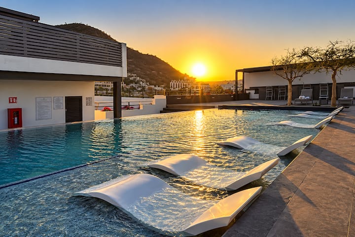 Modern 2br Condo | Stunning Rooftop Views In Cabo - Cabo San Lucas