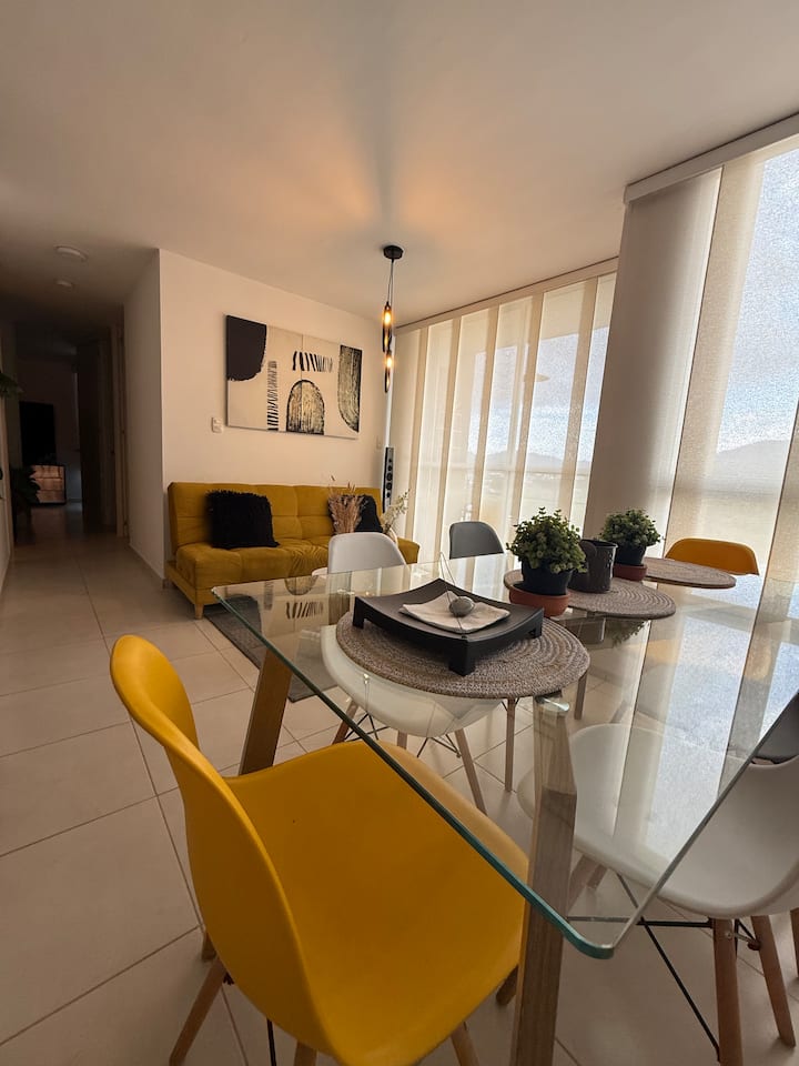 Apartamento Con Vista Increíble - Pereira, Colombia