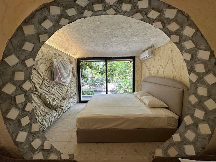 Caverina @ Obarrio A1a - Panama City