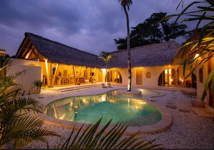 4 Br Private Pool Villa - Gili T - Gili Islands