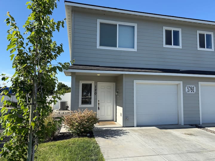 West Albany Townhouse - Pasco, WA