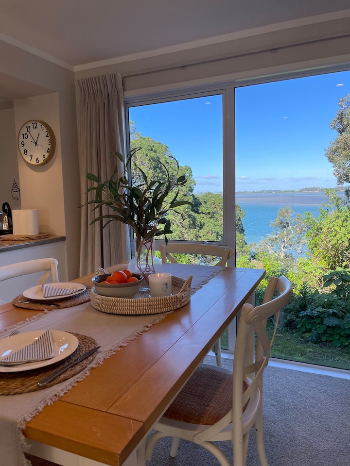 Harbour View Hideaway - Auckland