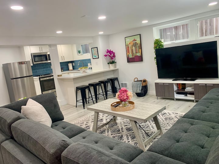 Spacious + Comfy Bed + Best Location + Free Parkin - Seattle, WA