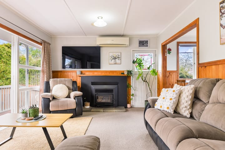 Private Summer Retreat ~ Family Friendly - Rotorua