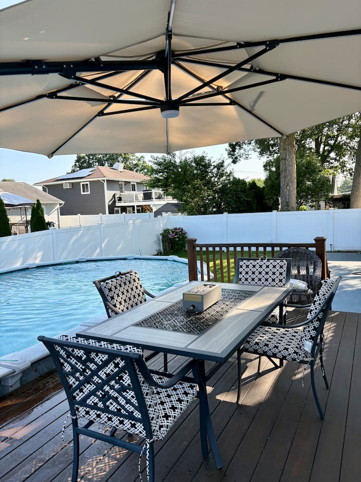 Huge 3 Bedroom - Woodbury, NY