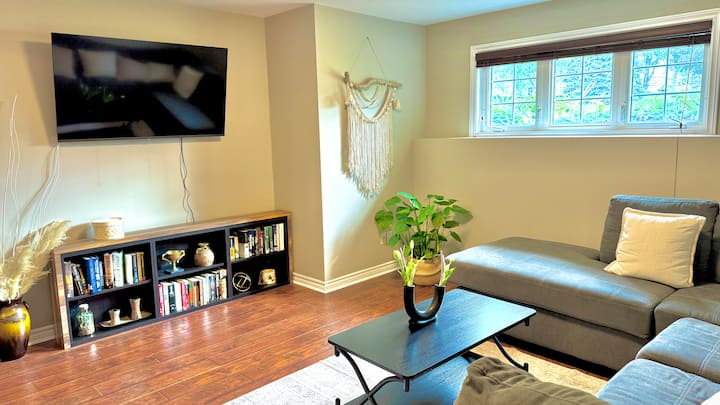 Charming 2br Retreat | Sleeps 5 | Pet Friendly - Moncton