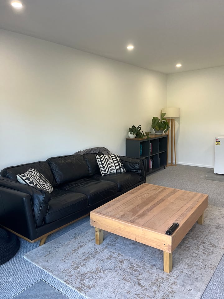 Hillsborough Hide-away - Auckland