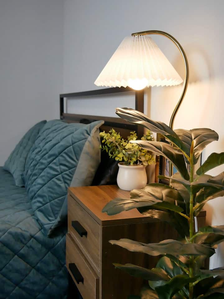 Chic & Calm New Build - Jacobs Well