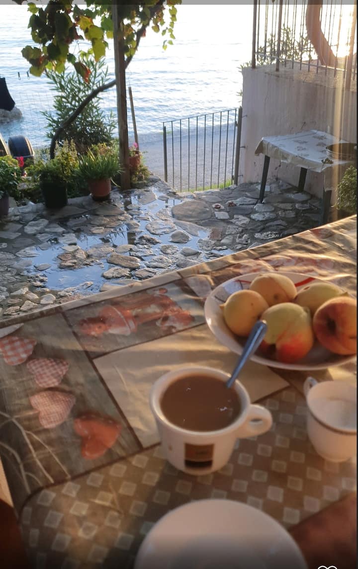 à Louer Près De La Mer, Albanie - Borsh