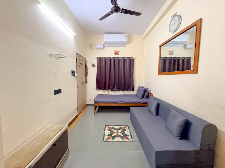 Stay Near Mahakal Mandir • Ac | Ro | Wifi - Ujjain