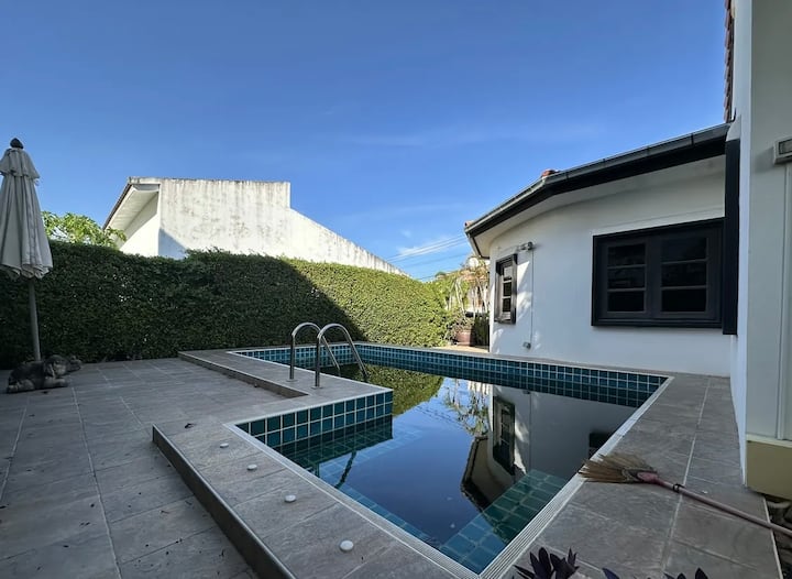 Charming, Peaceful Pool Villa. - Hua Hin