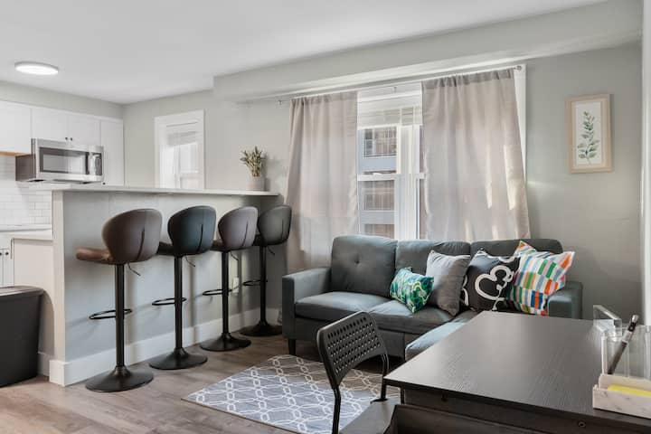 Central Apartment In Kansas City - Kansas City, MO