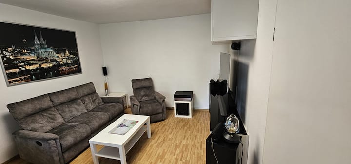 Schöne Wohnung Mit Großem Balkon - Colonia