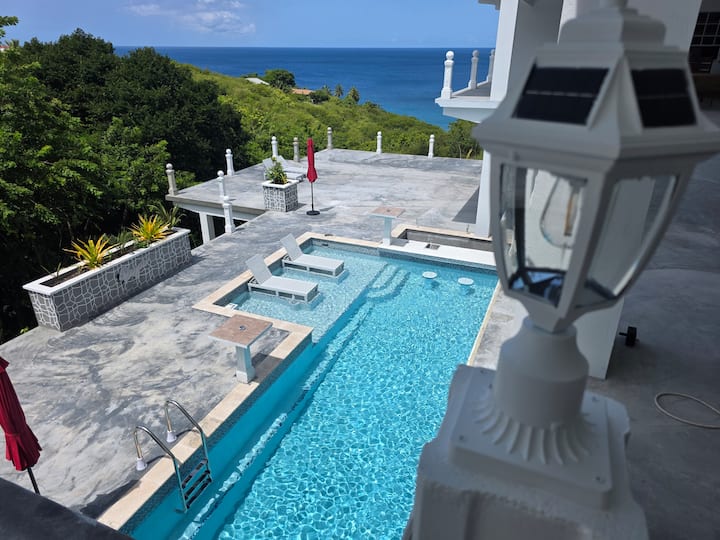 Royal 2 - Chez Mango Villas - Montserrat